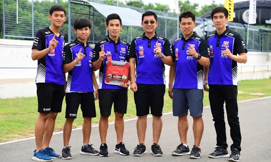 ทัพนักบิด YAMAHA THAILAND RACING TEAM ฟอร์มเดือด สู้สุดใจ กระชากคันเร่ง ...