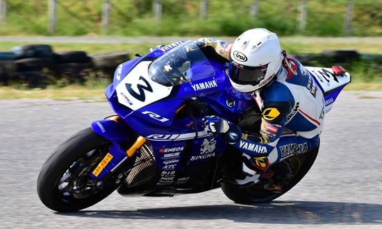 นักบิด YAMAHA RIDERS' CLUB RACING TEAM หัวใจแกร่ง บู๊คู่แข่งสุดมันส์ ...